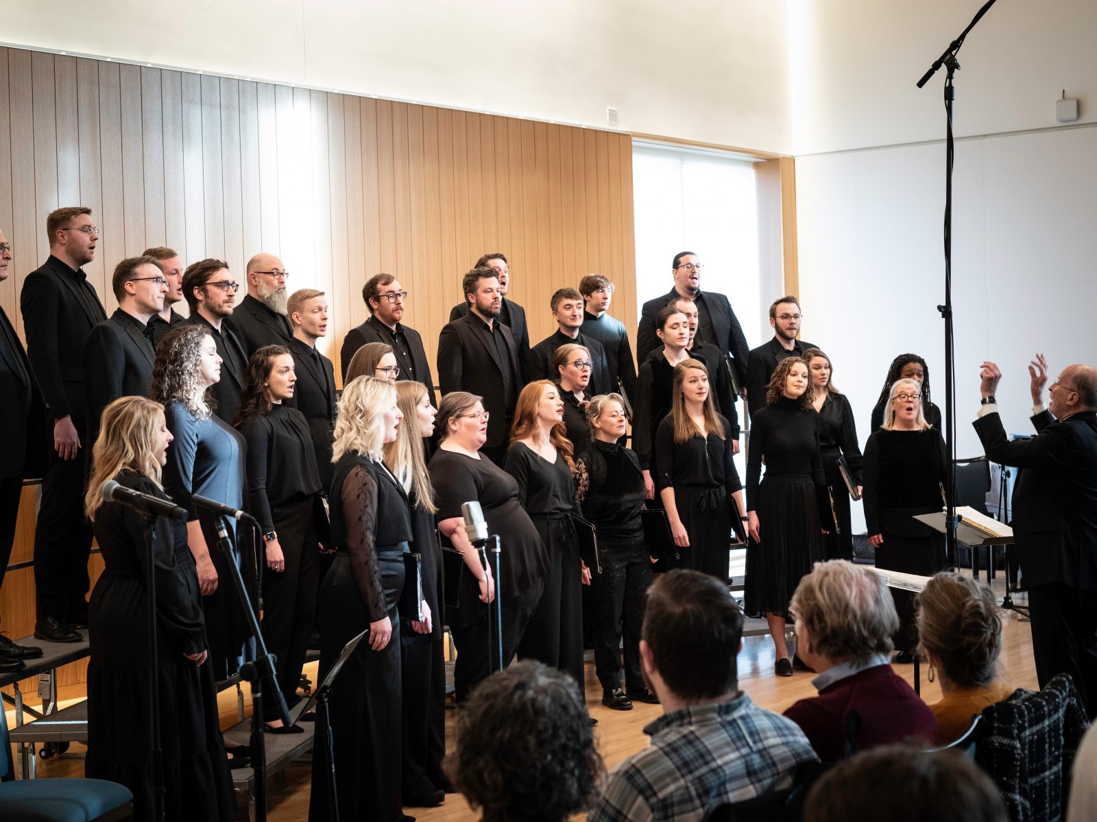 Philip's Favorites II - VocalEssence